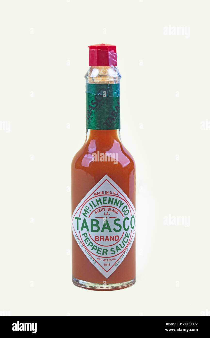 Tabasco sauce bottles Banque de photographies et d’images à haute ...