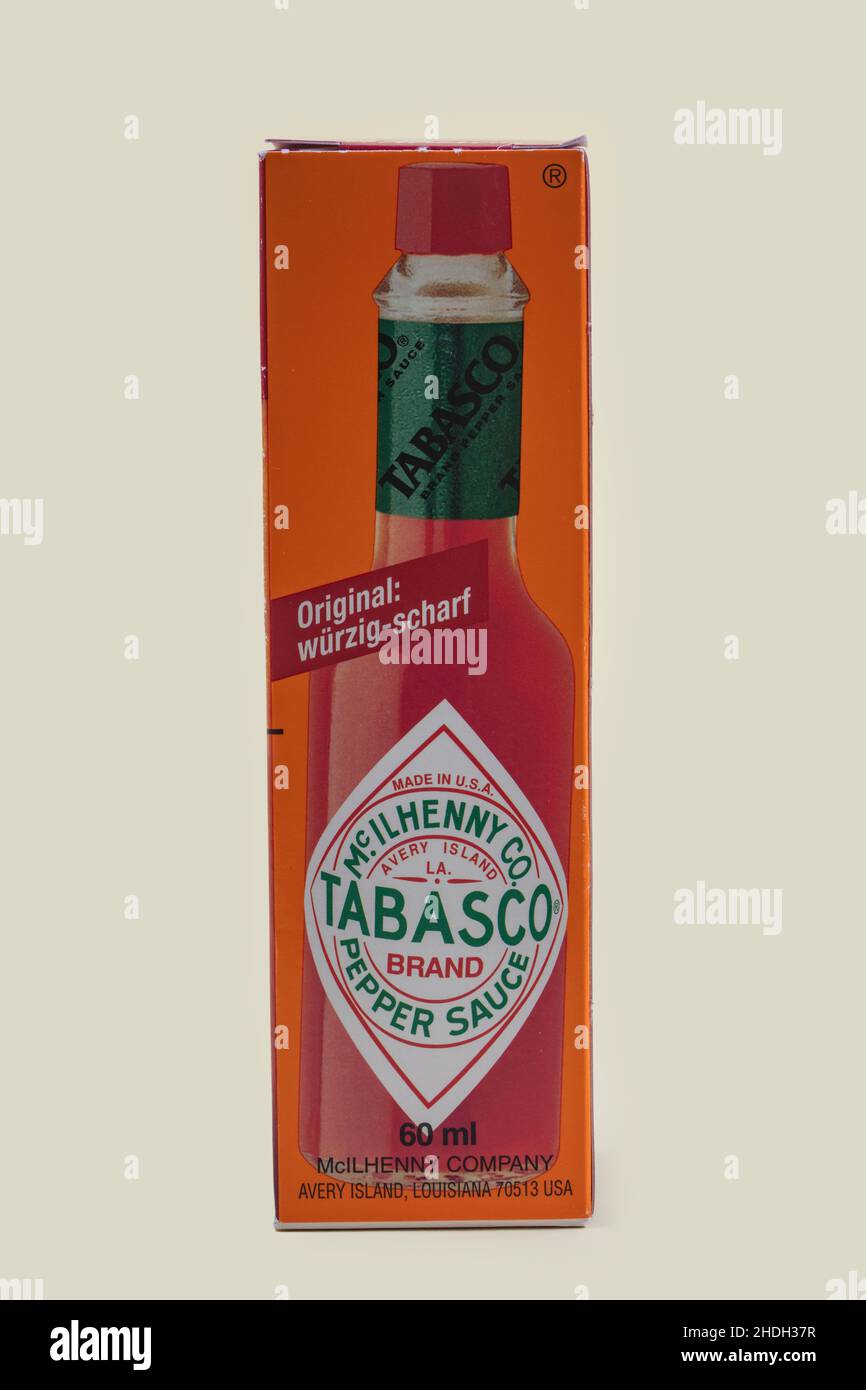 Tabasco sauce bottles Banque de photographies et d’images à haute ...