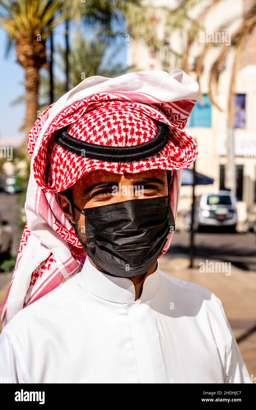 Costume Traditionnel Arabe Banque d'image et photos - Alamy