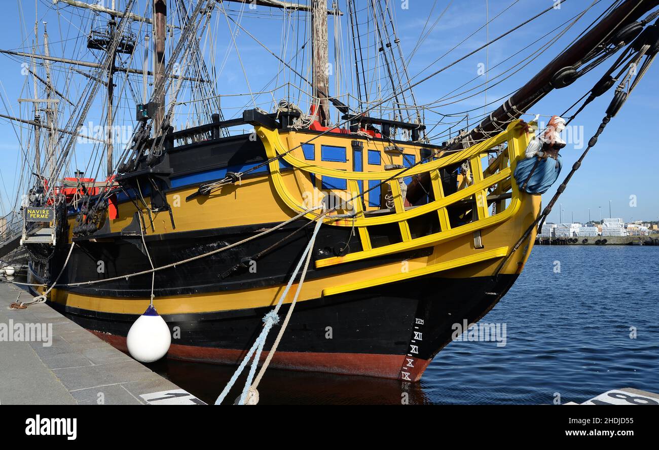 Frégates frégates Banque de photographies et d’images à haute ...