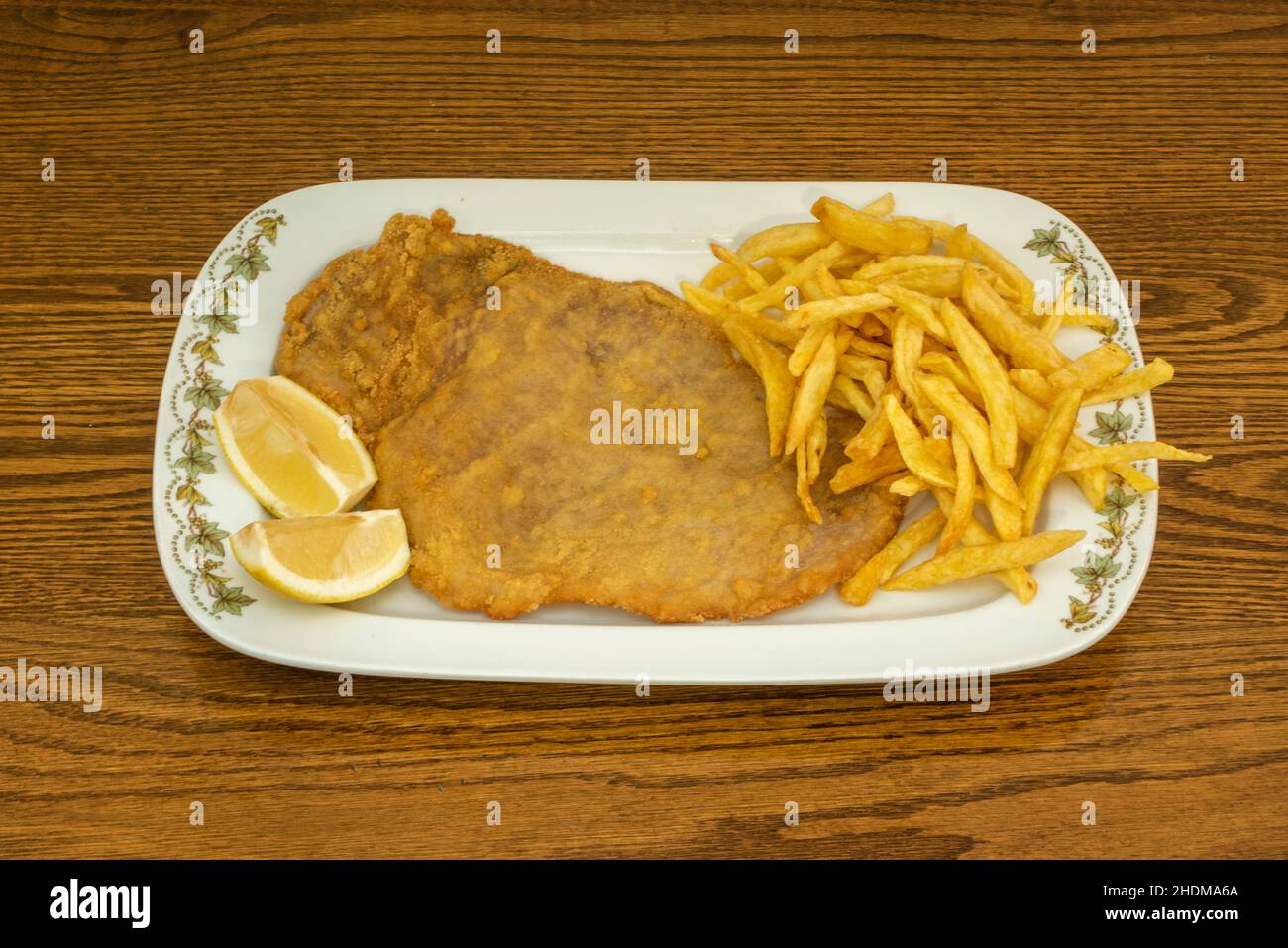 Le Wiener Schnitzel, ou schnitzel viennois, est l'un des plats les plus ...