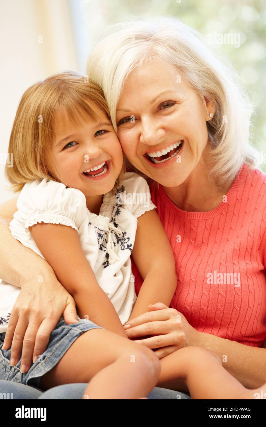 grand-mère, petite-fille, grand-mère, grand-mère, grand-mère,cohésion ...