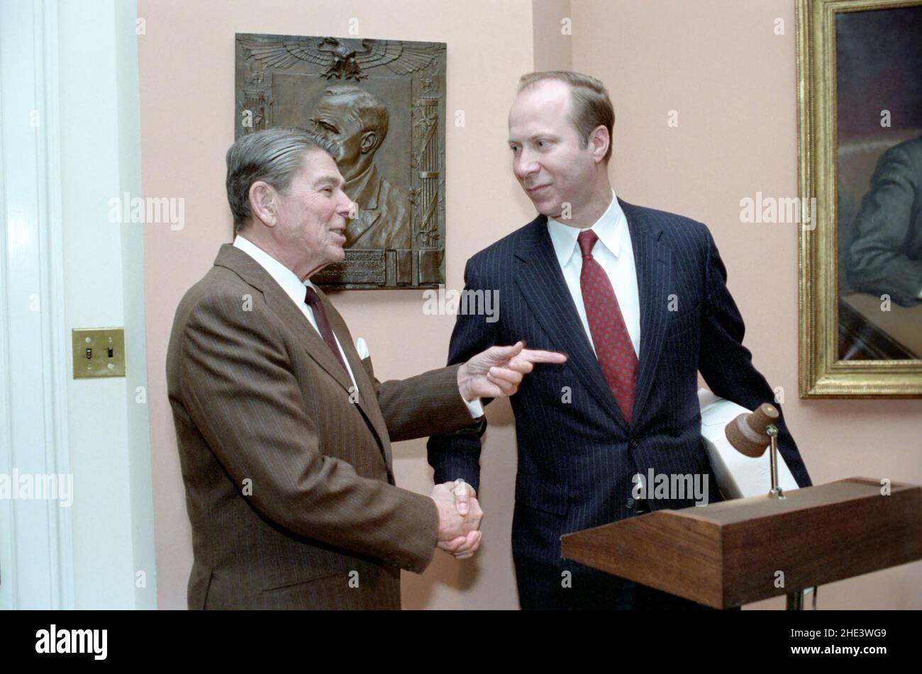 David gergen Banque de photographies et d’images à haute résolution - Alamy