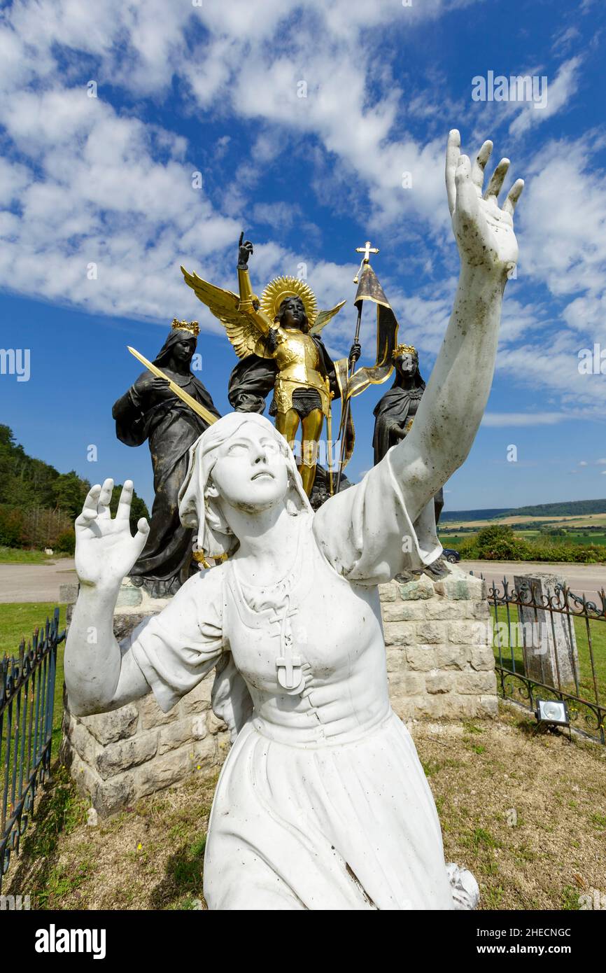 France, vosges, Domremy la Pucelle, lieu de naissance de Jeanne d'Arc, groupe de statues ...