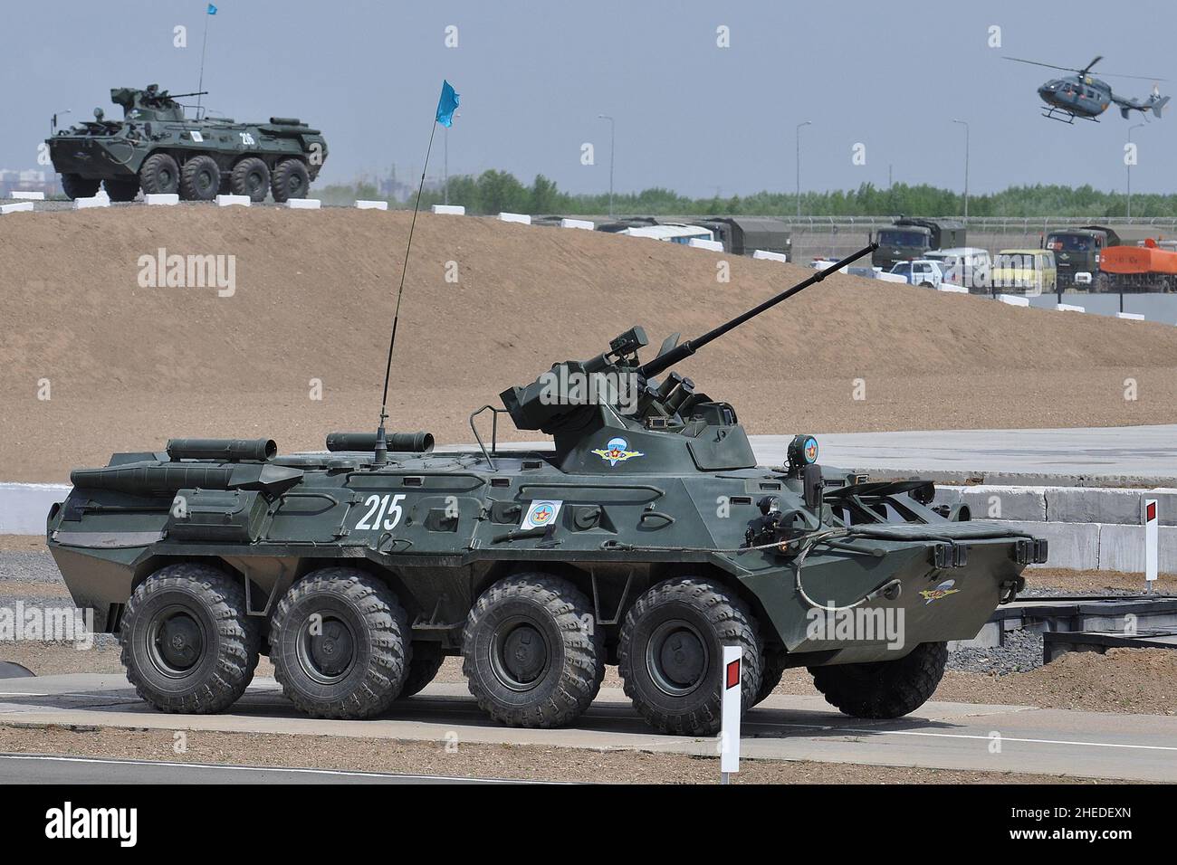 Btr 80 Banque de photographies et d’images à haute résolution - Alamy