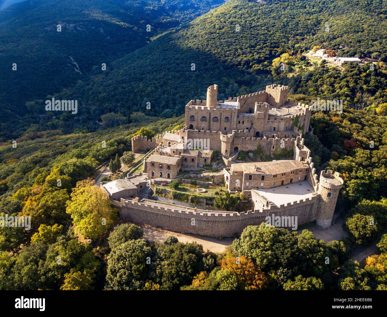 Château de requesens Banque de photographies et d’images à haute ...