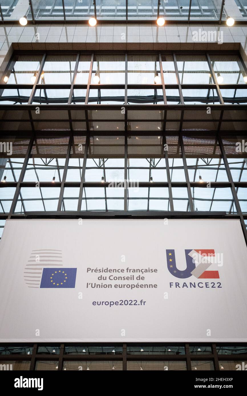 Logo macron Banque de photographies et d’images à haute résolution - Alamy