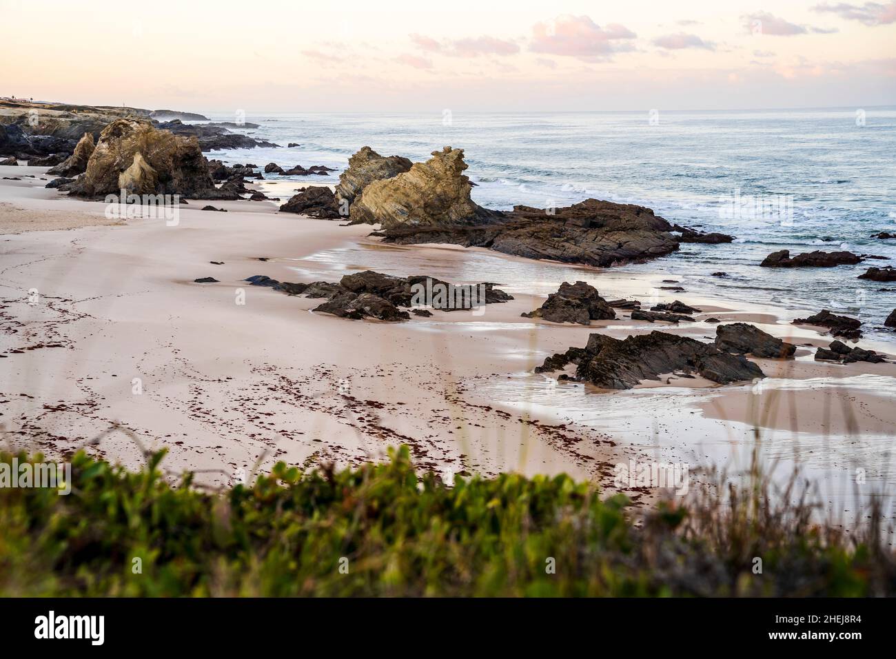 Praia da samoqueira Banque de photographies et d’images à haute ...