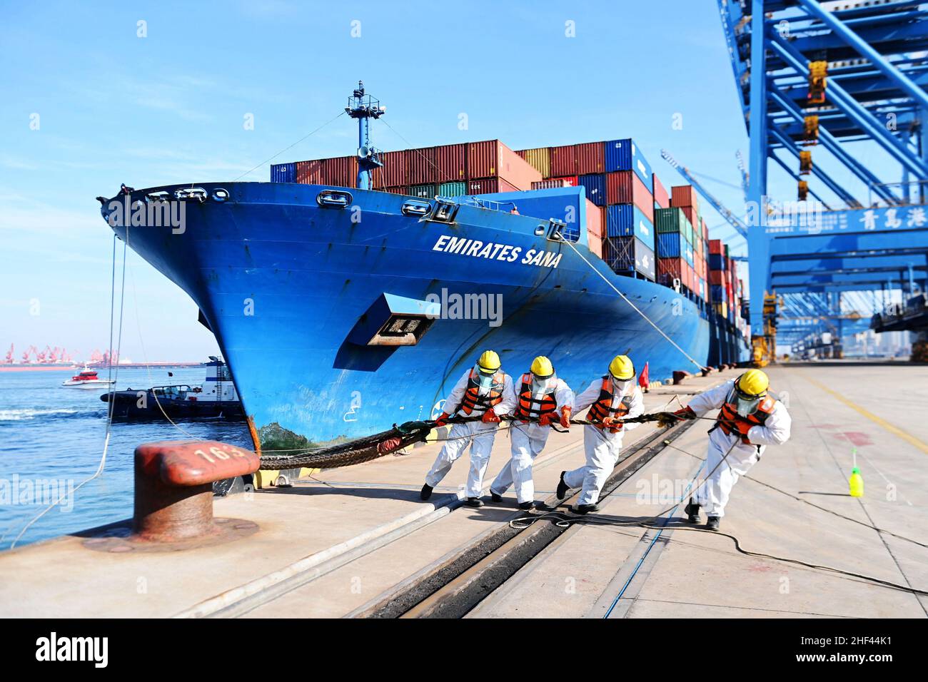 Cargo vessels Banque de photographies et d’images à haute résolution ...