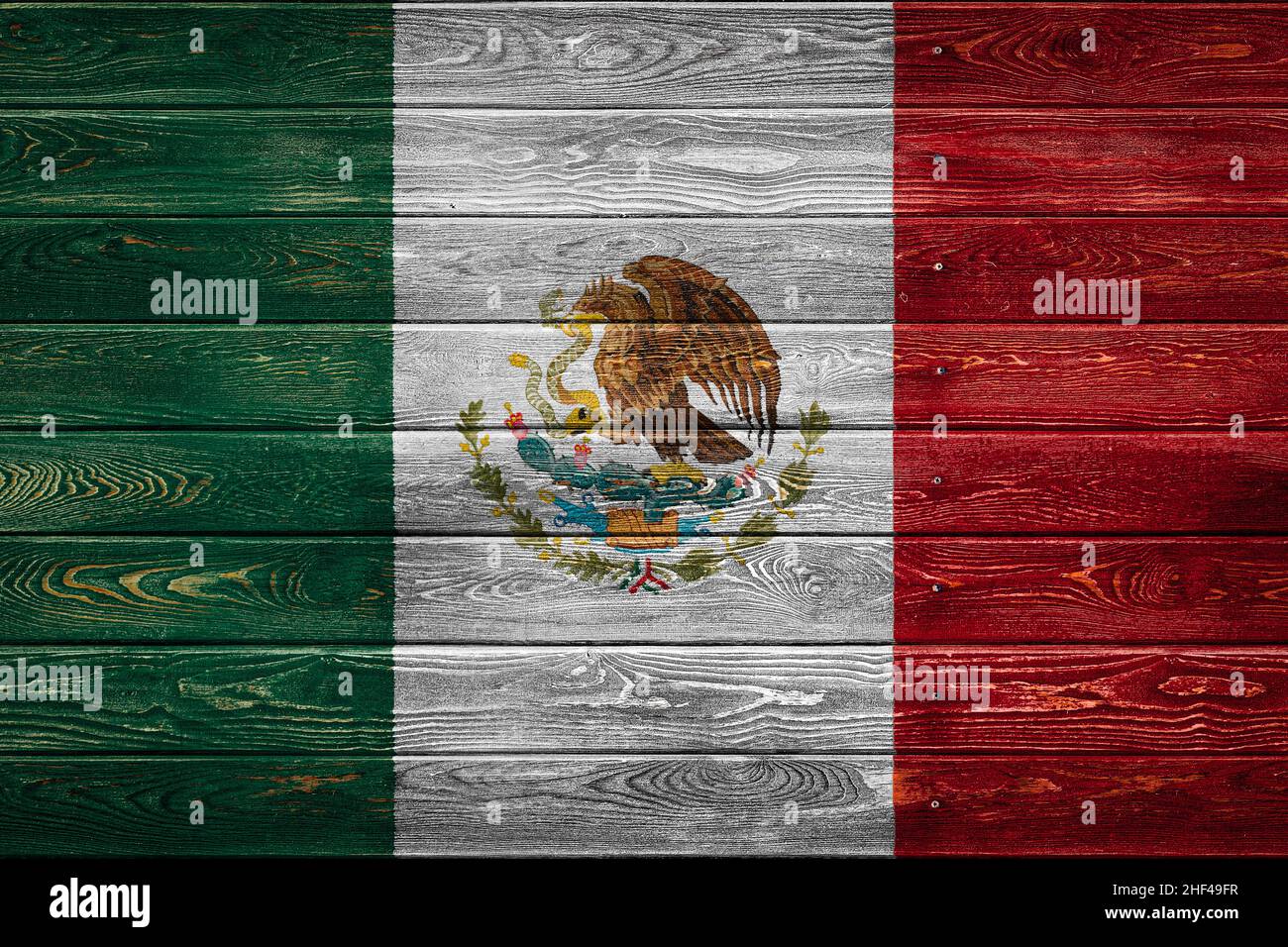 Le drapeau national du Mexique est peint sur un camp de planches paires ...