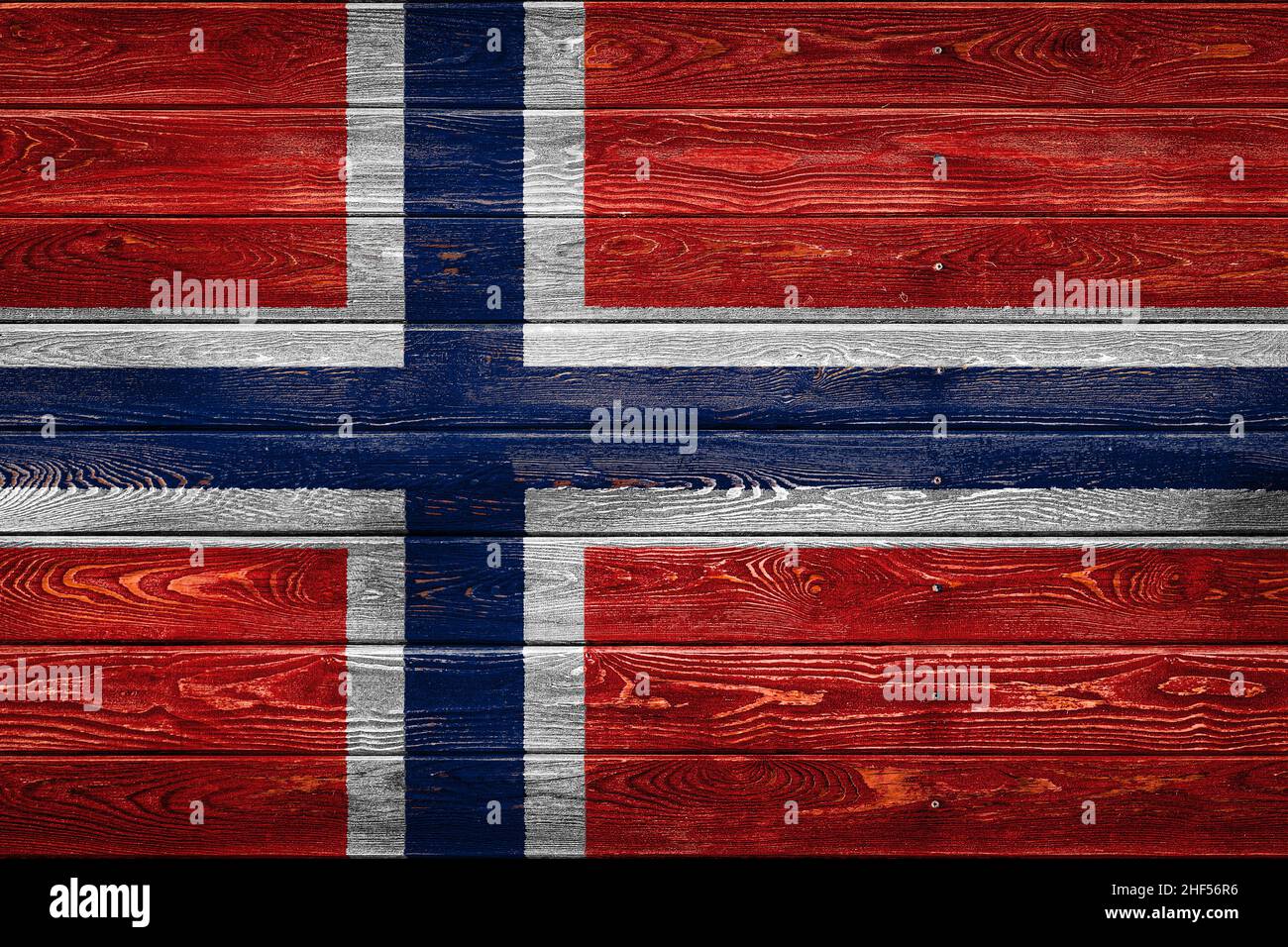 Le drapeau national de la Norvège est peint sur un camp de planches ...