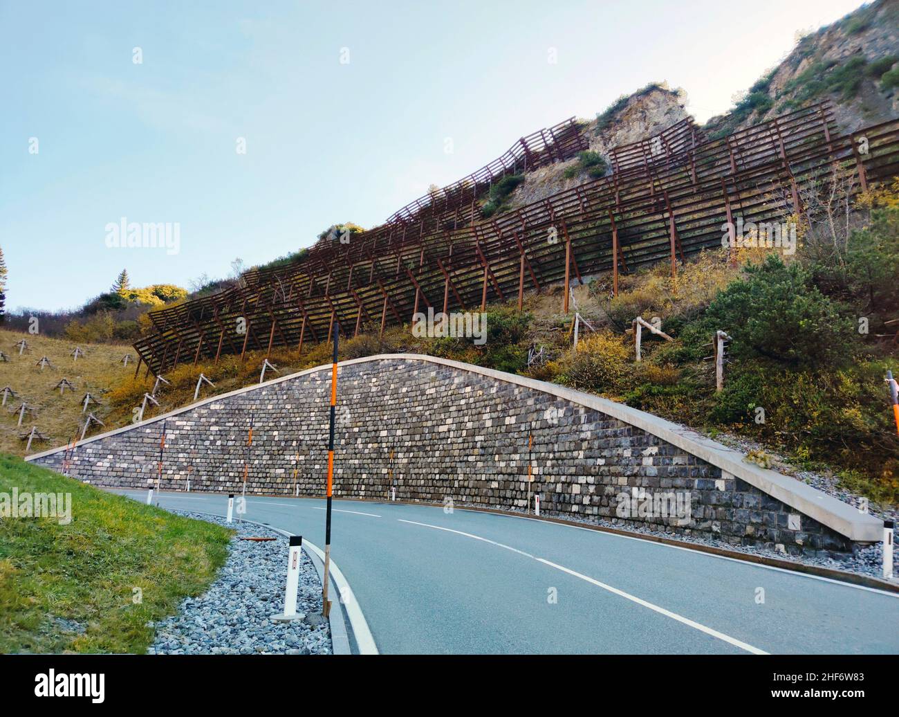 Avalanche protection barriers Banque de photographies et d’images à ...