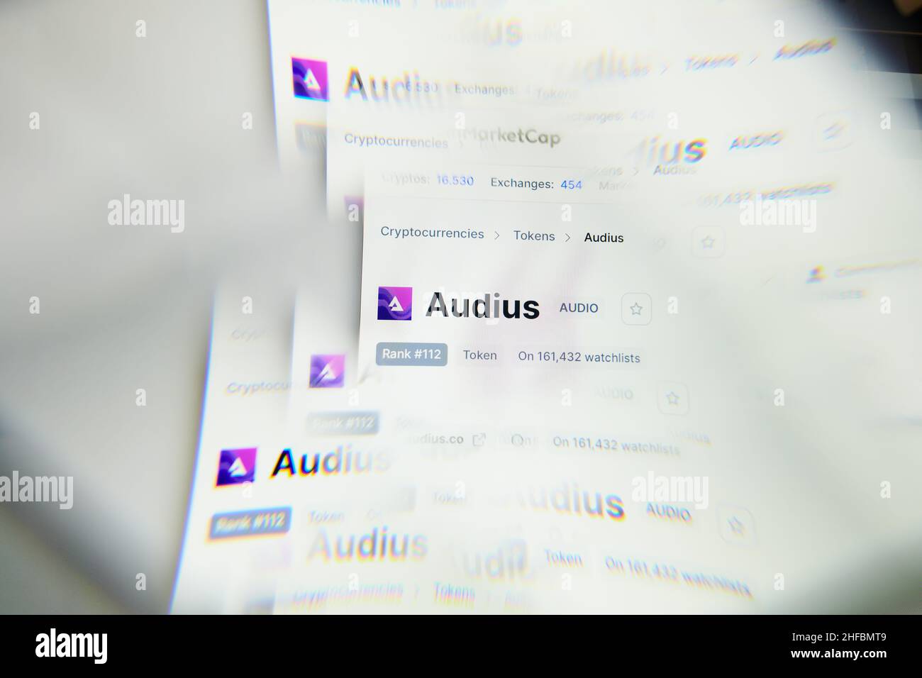 Milan, Italie - 11 janvier 2022: Audius - LOGO AUDIO sur écran d ...