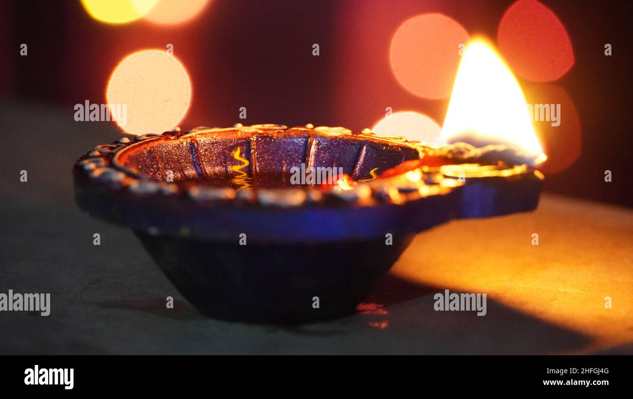 Carte de festival de diwali Banque de photographies et d’images à haute résolution - Alamy