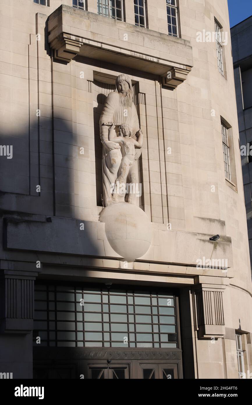 Eric gill statue Banque de photographies et d’images à haute résolution ...