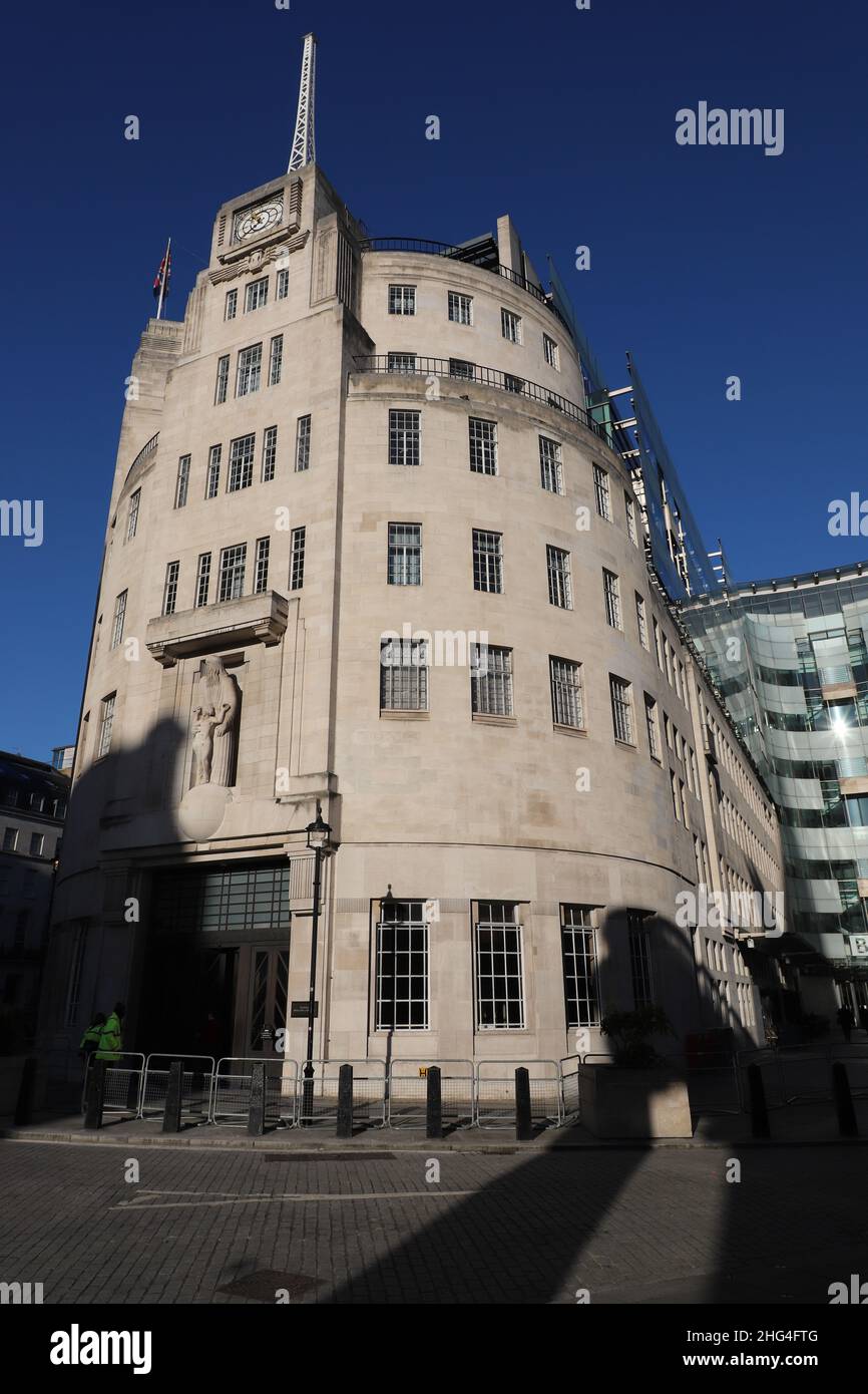Eric gill statue Banque de photographies et d’images à haute résolution ...