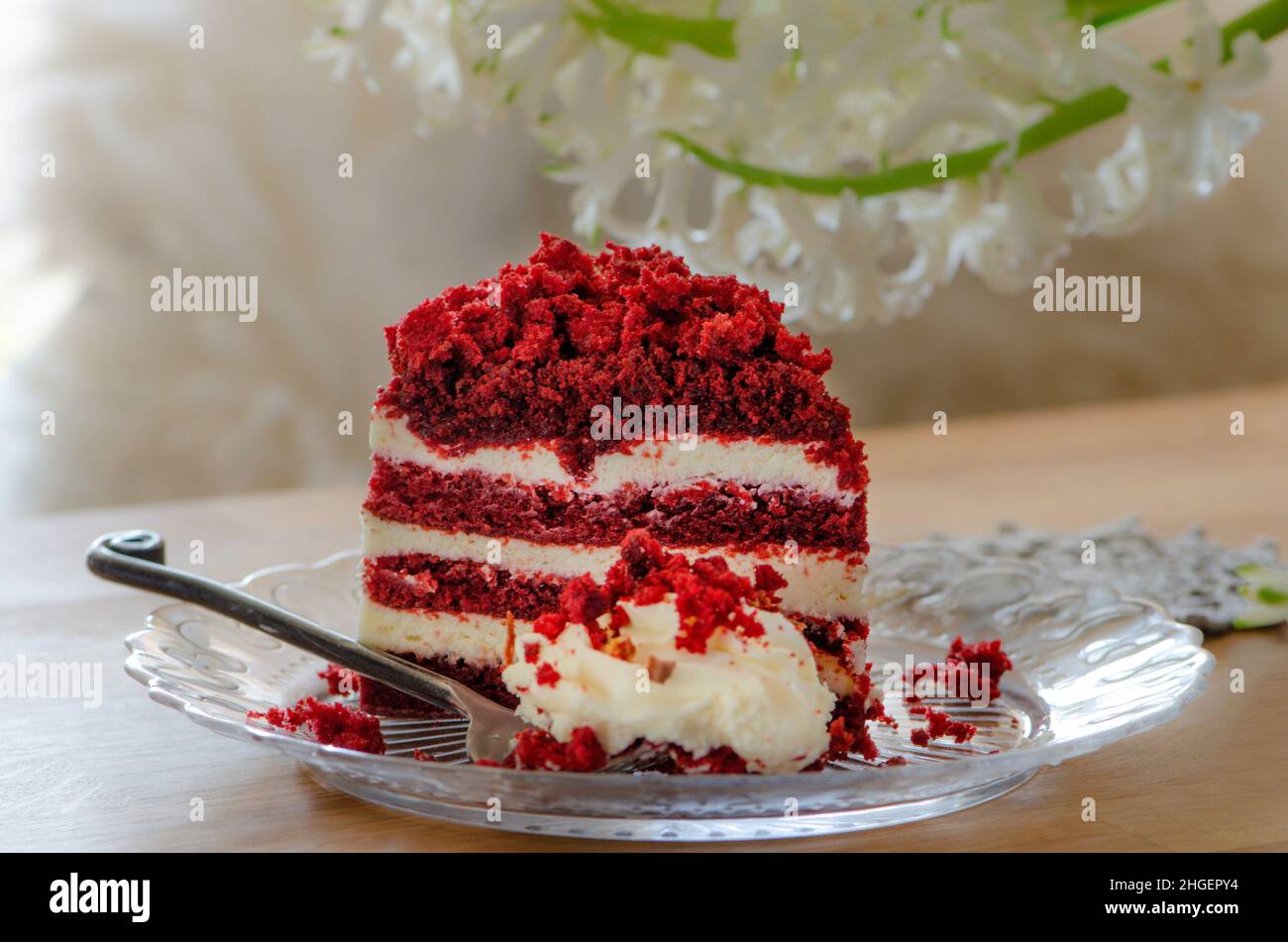 Gâteau de velours rouge Banque de photographies et d’images à haute ...