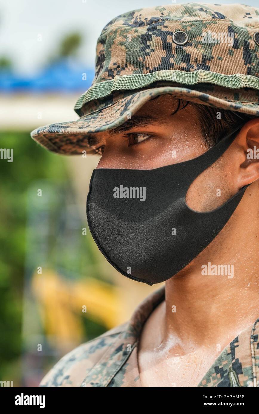 Caporal du corps des Marines des États-Unis Gustavo Castro, un ...