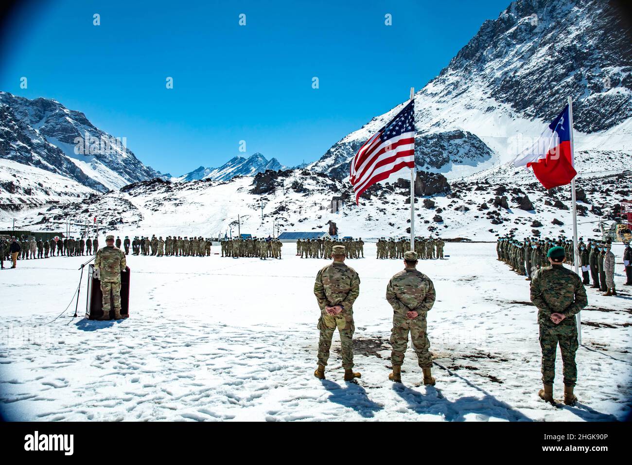 Soldats américains affectés à la Bravo Company, 2e Bataillon, 87e ...