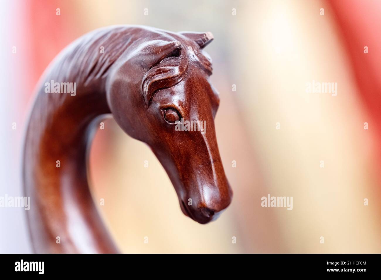 Cheval en bois fait main Banque de photographies et d’images à haute ...