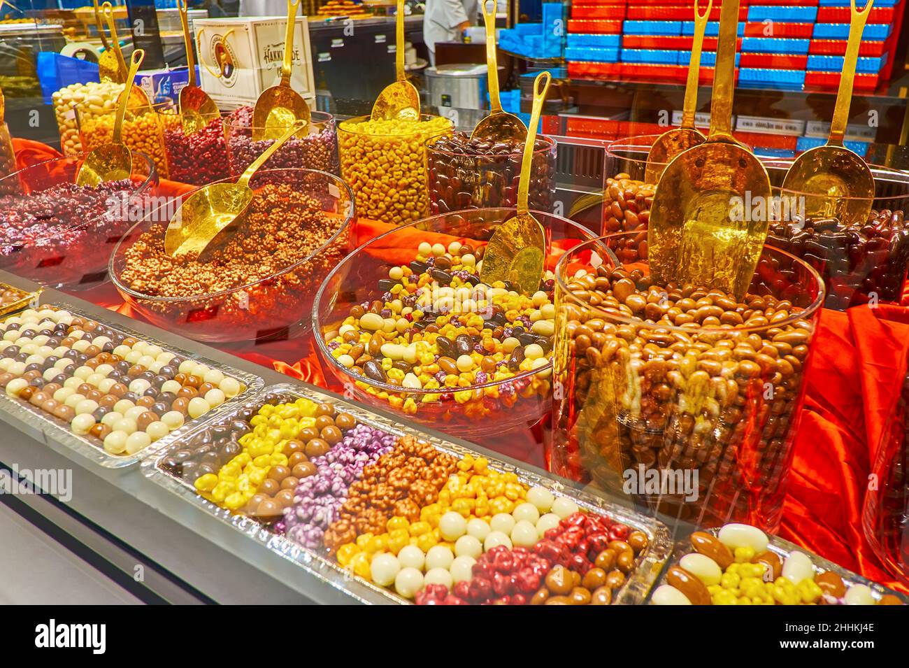 DUBAÏ, Émirats Arabes Unis - 7 MARS 2020 : exposition de la confiserie ...