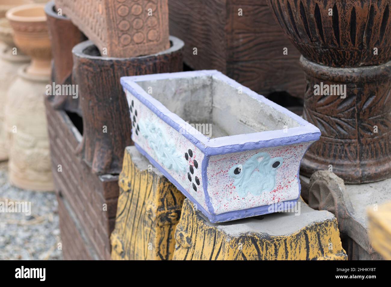 Pot de fleurs en ciment Banque de photographies et d’images à haute ...