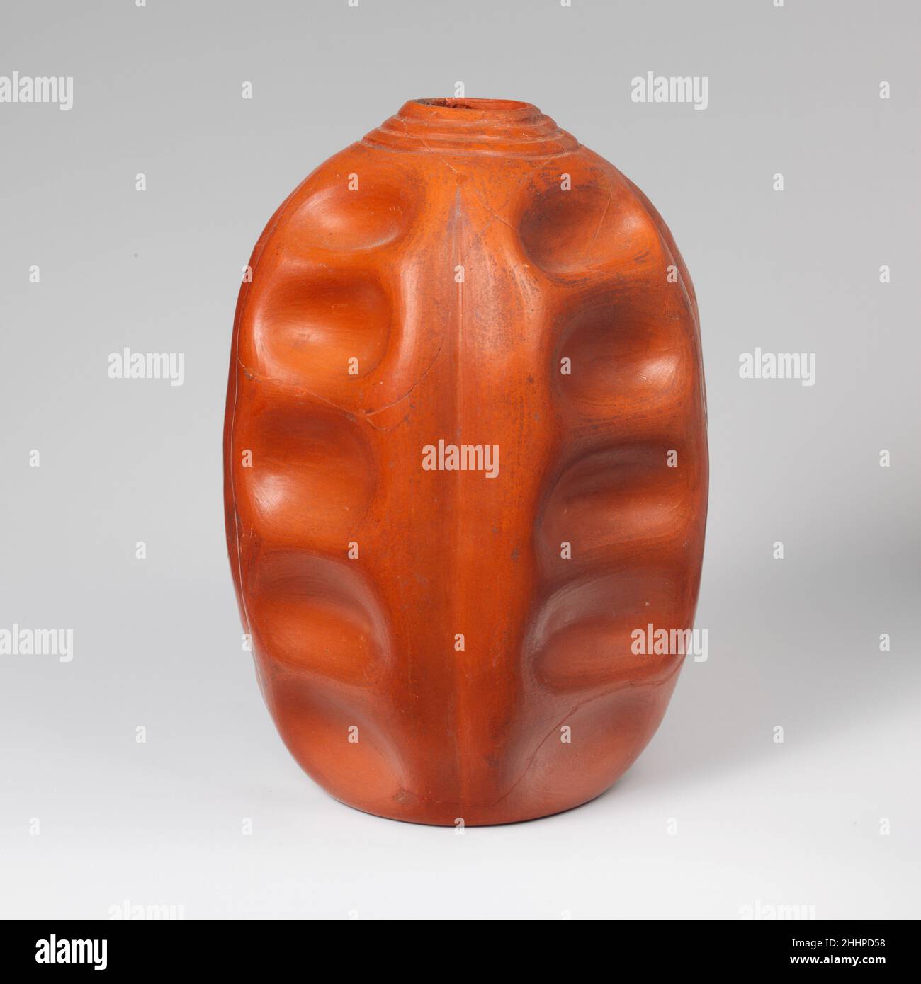 Ballon en terre cuite ca.2nd–3rd Century A.D. Roman la fiole a une ...