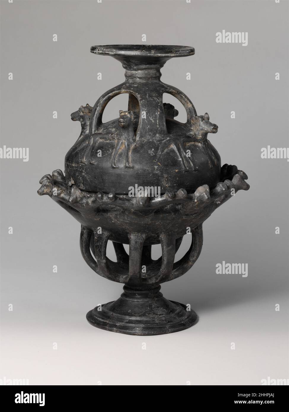 pyxis en terre cuite (boîte avec couvercle) env.550–525 Étruscan C.-B ...