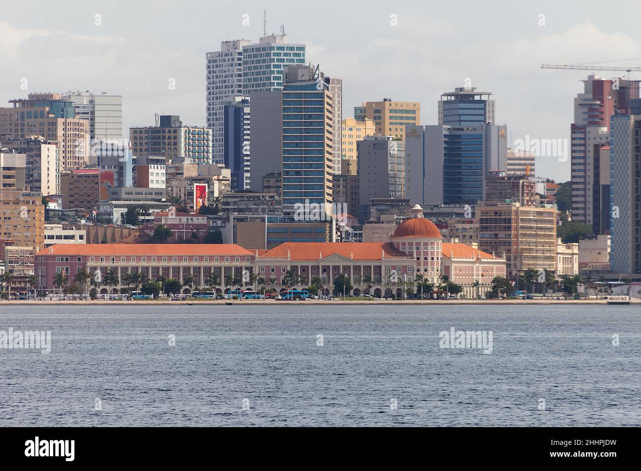 Luanda Angola - 10 13 2021: Vue détaillée de la ville de Luanda centre ...