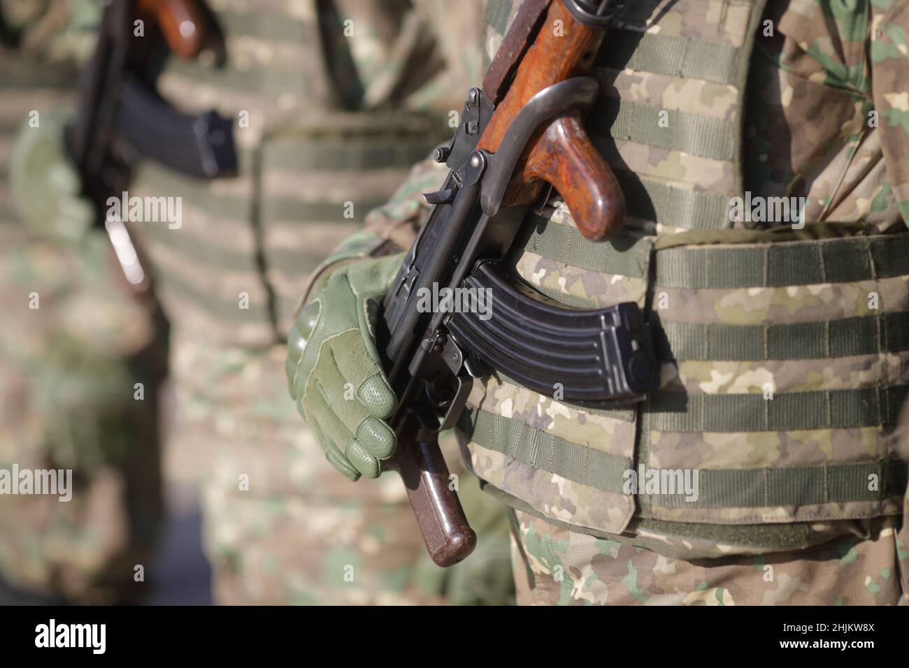 Romanian army ak Banque de photographies et d’images à haute résolution ...