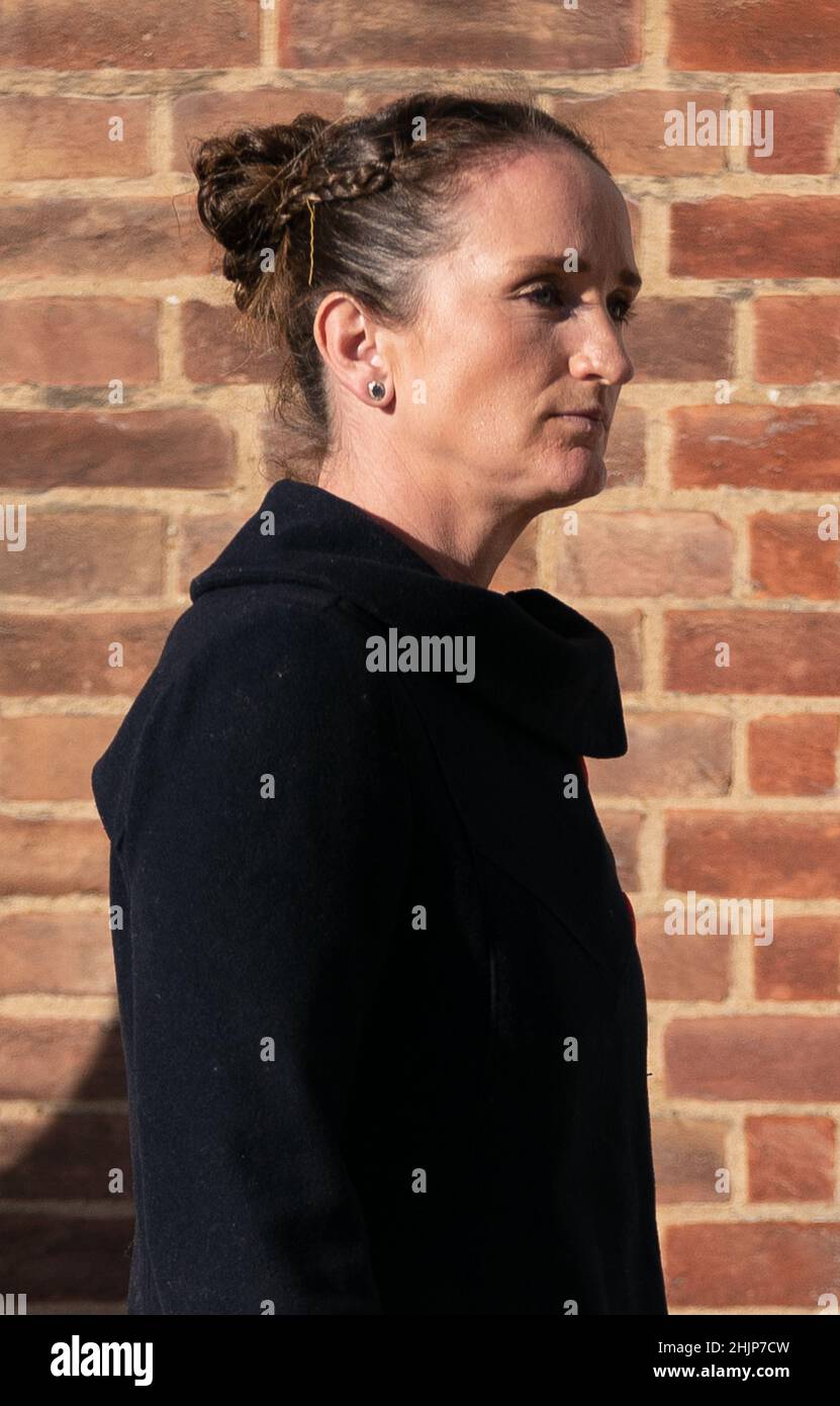 L'ancienne enseignante de l'école primaire Sarah Molds quitte le palais ...