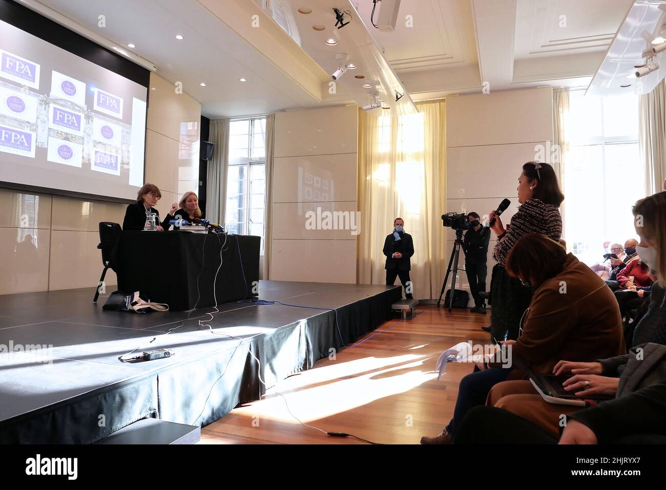 Jane Ridley est historienne royale et biographe et professeure d ...