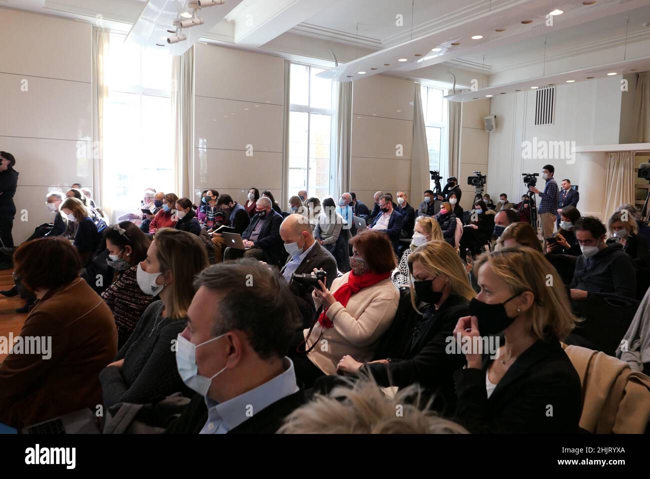 Jane Ridley est historienne royale et biographe et professeure d ...