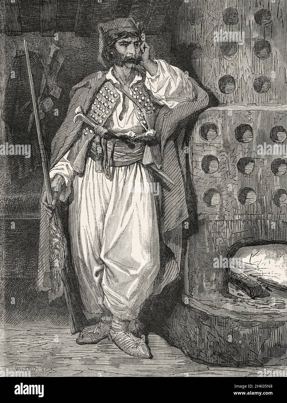 Soldat militaire de la frontière se réchauffant dans un poêle à bois ...