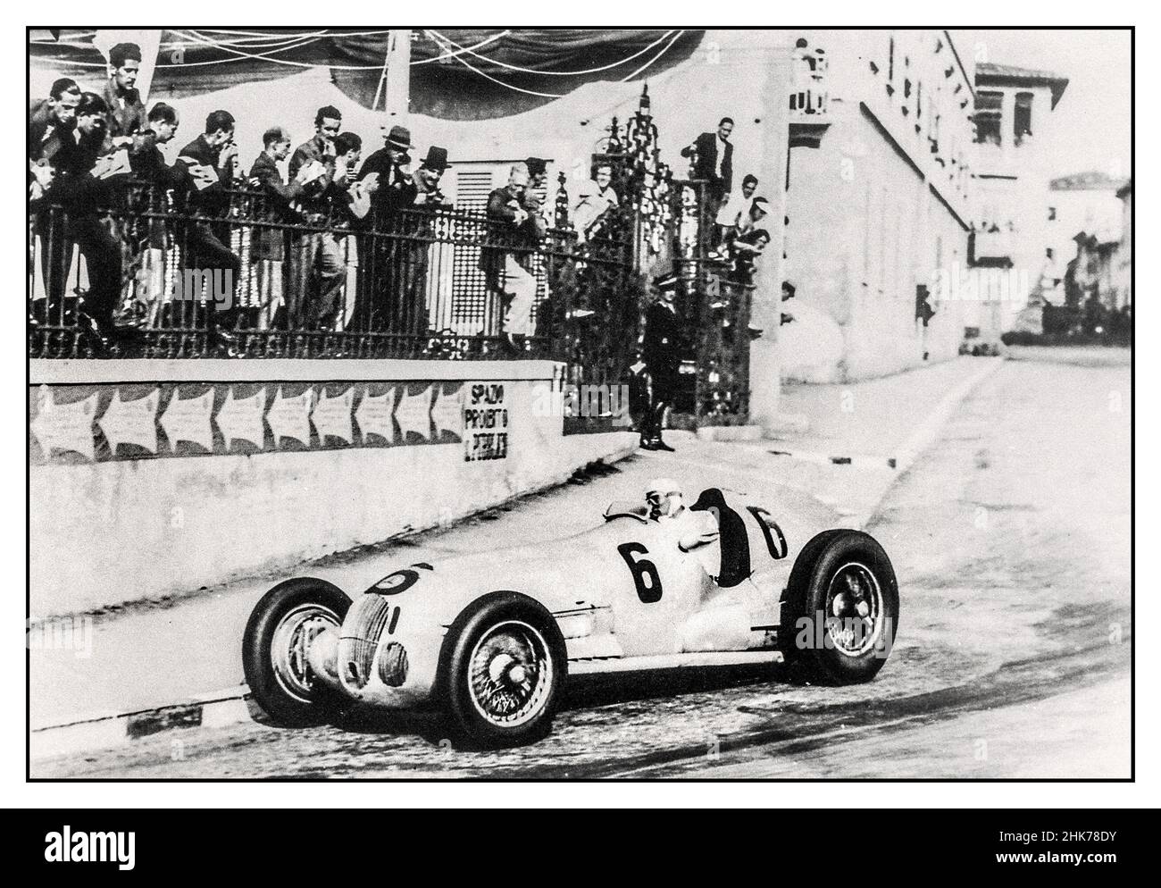 Hermann Lang Mercedes No 6 à Montenero 1937 venant en très proche ...