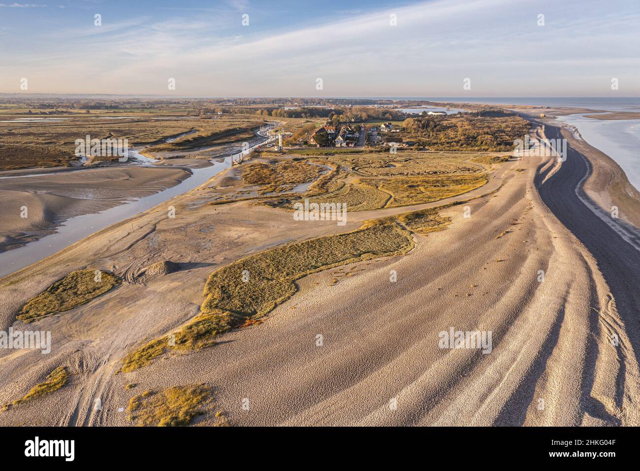 France, somme, Baie de somme, le Hourdel, la plage de galets du point ...