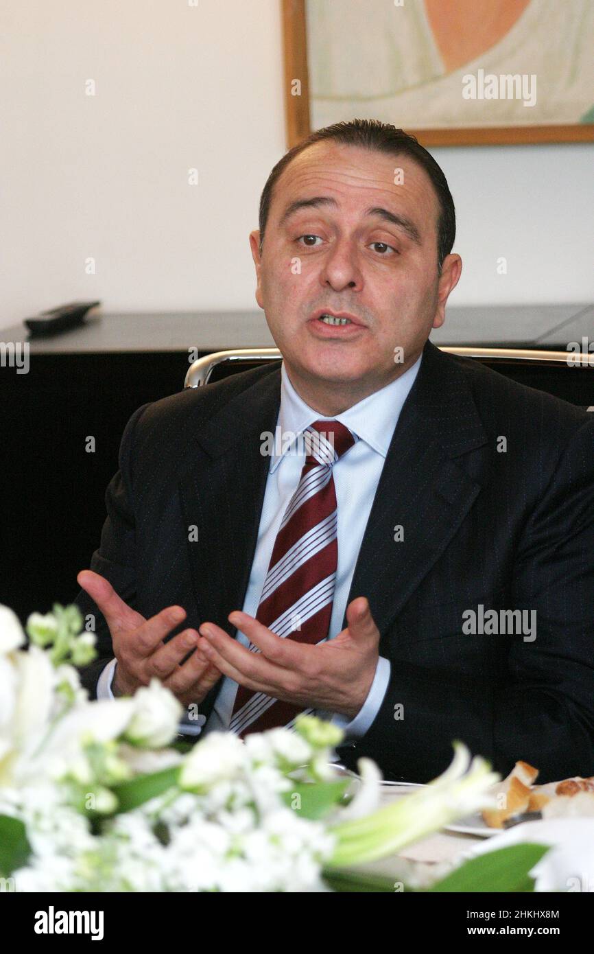 Omer sabanci Banque de photographies et d’images à haute résolution - Alamy