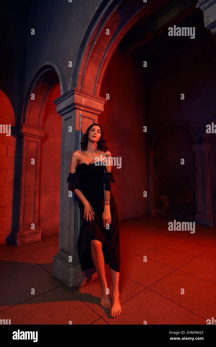 Crying sad goth girl in Banque de photographies et d’images à haute ...