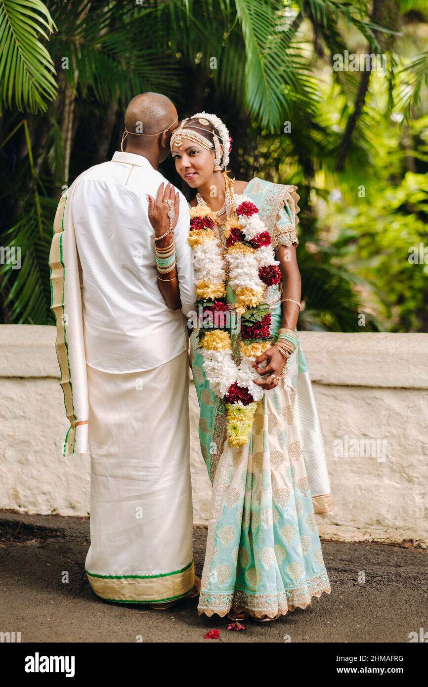 Mauritius national costume Banque de photographies et d’images à haute ...