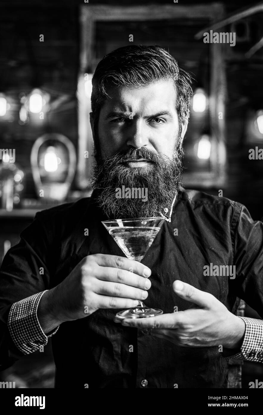 Man drunk night club Banque d'images noir et blanc - Alamy