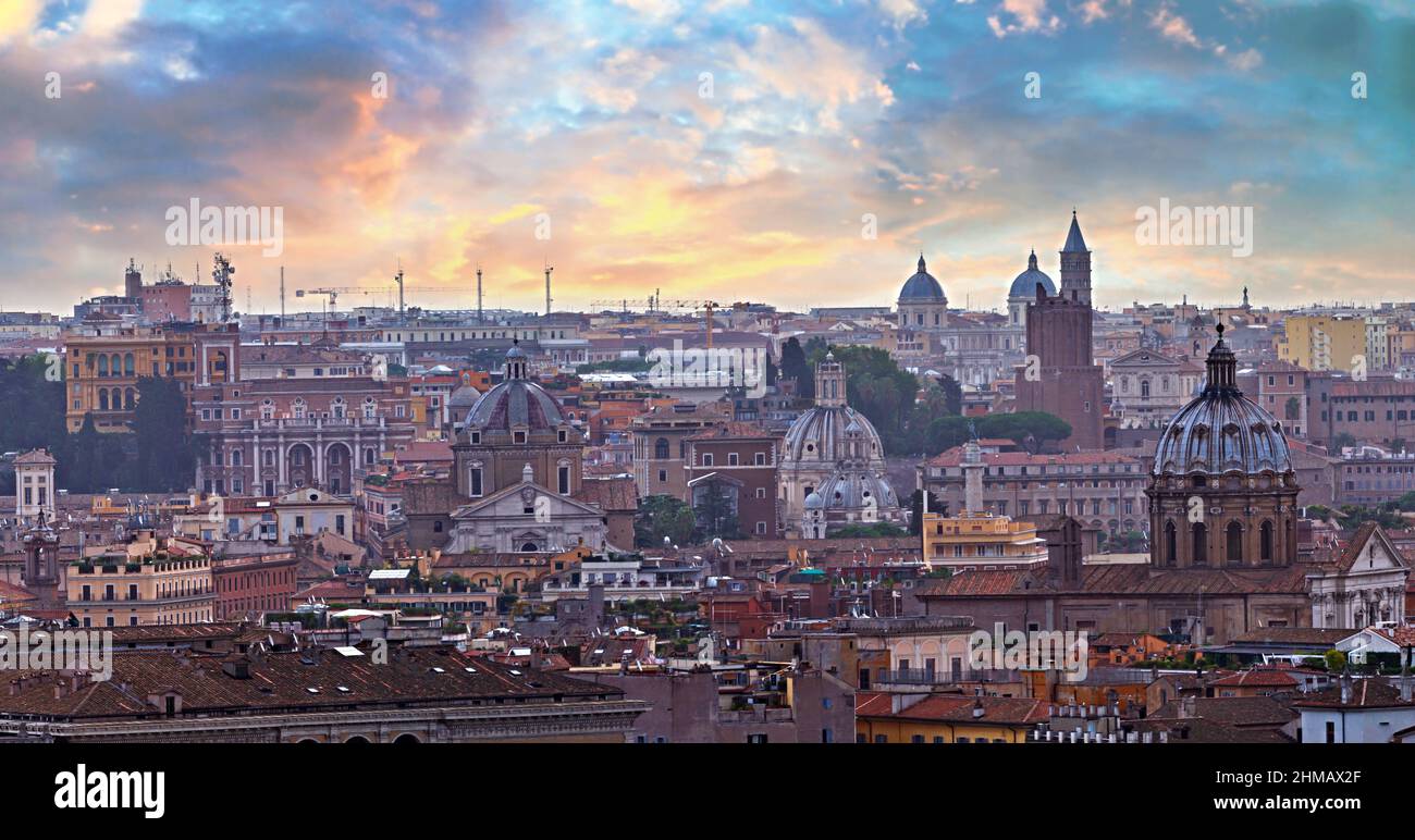 Les plus beaux monuments de rome ancienne Banque de photographies et d ...