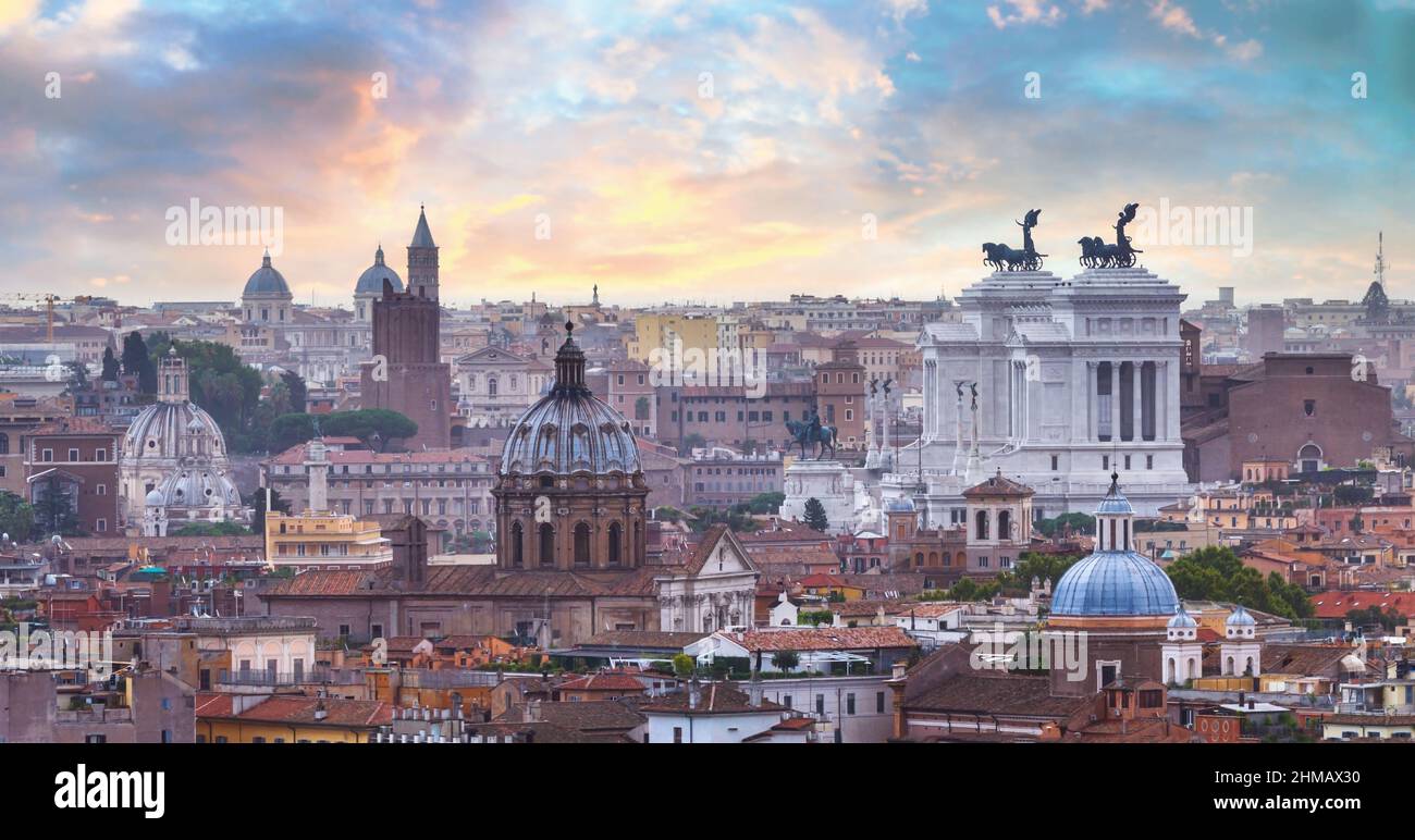 Les plus beaux monuments de rome ancienne Banque de photographies et d ...