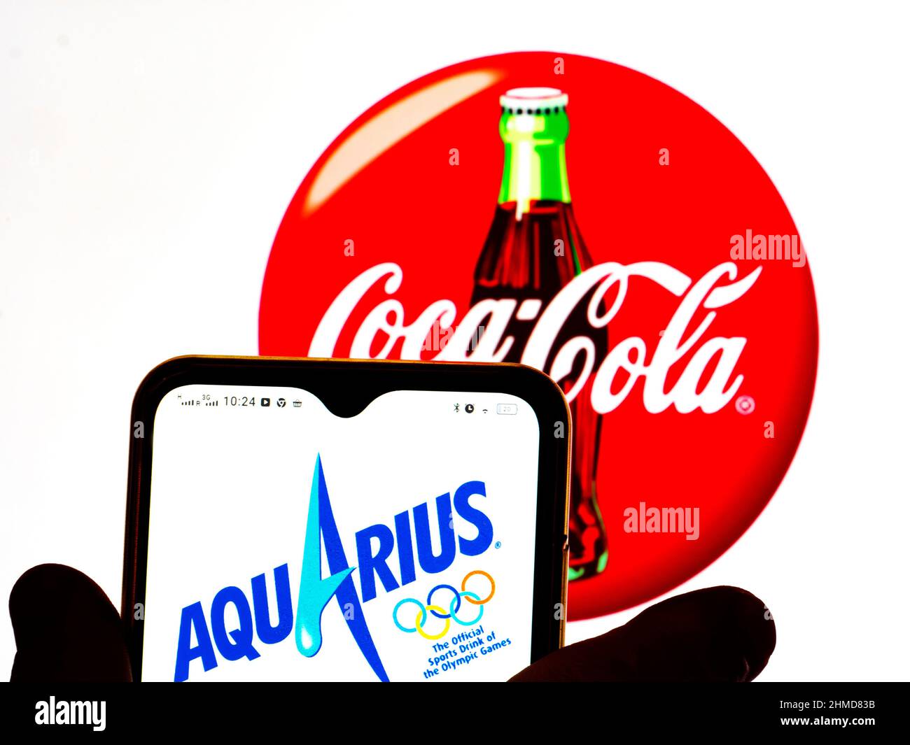 Dans cette illustration, le logo Aquarius, boisson sportive est affiché ...