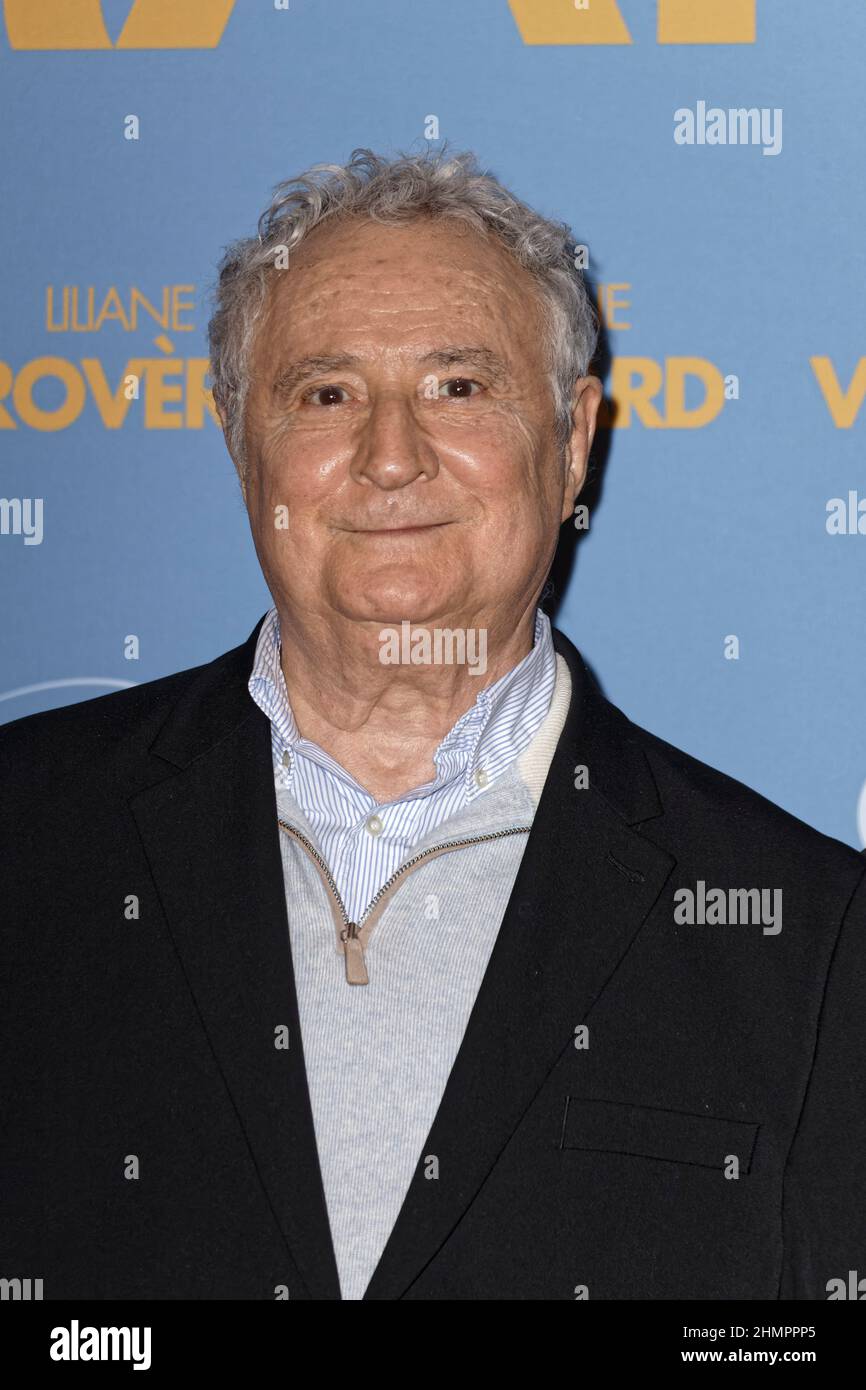 Paris, France. 10th févr. 2022. Daniel Prévost assiste à la première DE ...