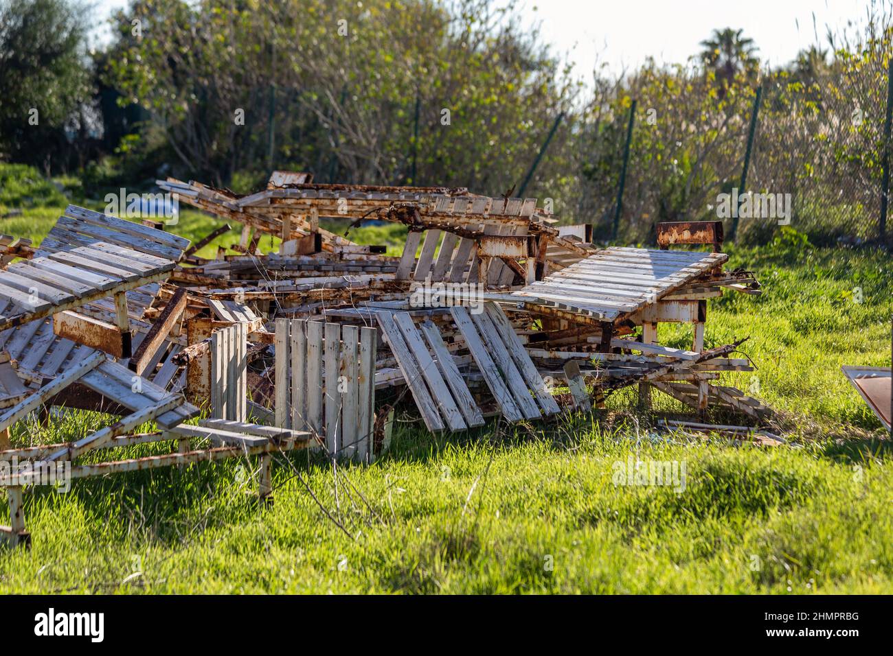 Collected scrap metal Banque de photographies et d’images à haute ...