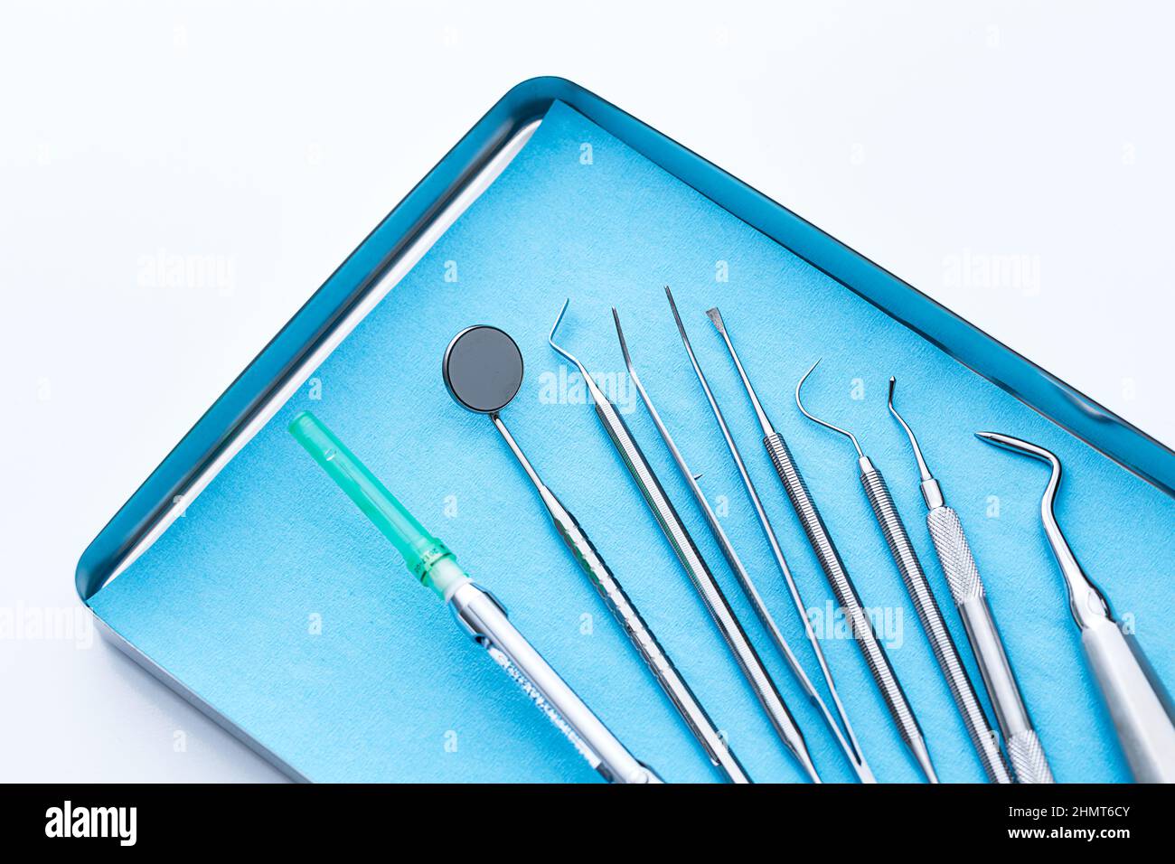 Outils d'extraction de dents Banque de photographies et d’images à haute résolution - Alamy