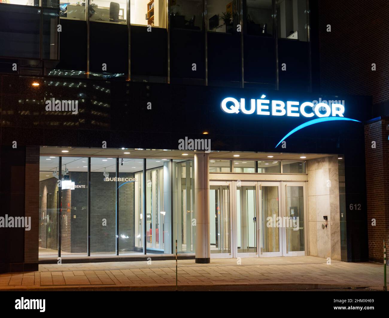 Signe de quebecor Banque de photographies et d’images à haute ...