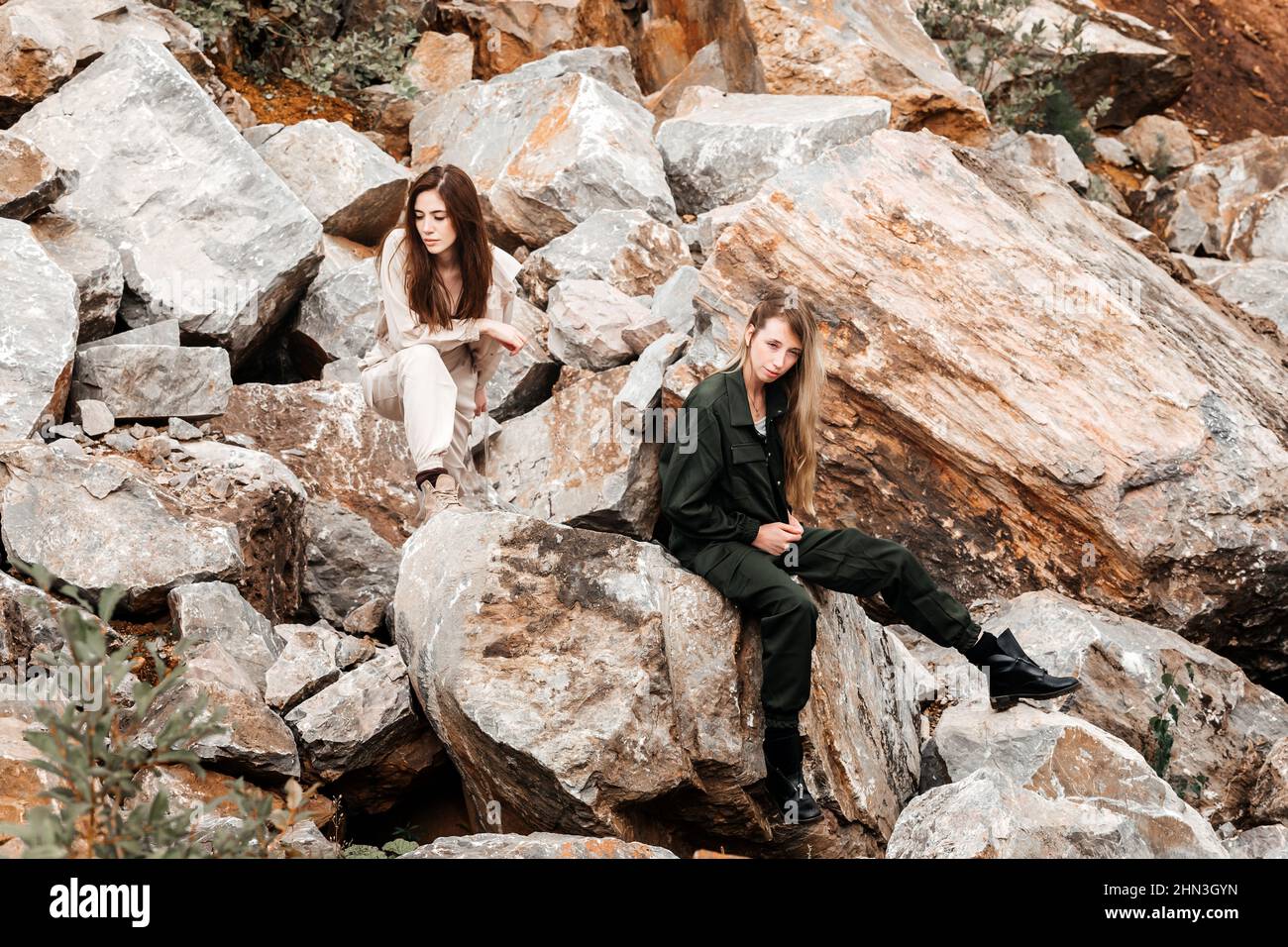 Femme post apocalyptique Banque de photographies et d’images à haute ...