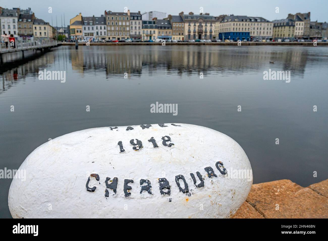 Cherbourg harbour Banque de photographies et d’images à haute ...