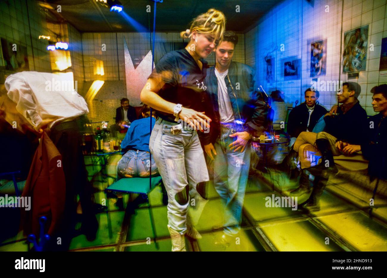1980s night club paris Banque de photographies et d’images à haute résolution - Alamy